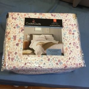 Cuddl Duds Bedding | Cuddle Duds Flannel Sheet Set | Poshmark